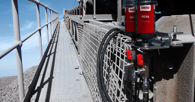 Conveyor Lubrication | Automatic Lubrication Systems - perma USA